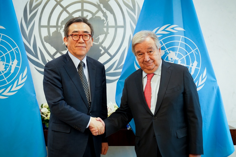 Minister of Foreign Affairs Cho Tae-yul Meets with UN Secretary-General ...